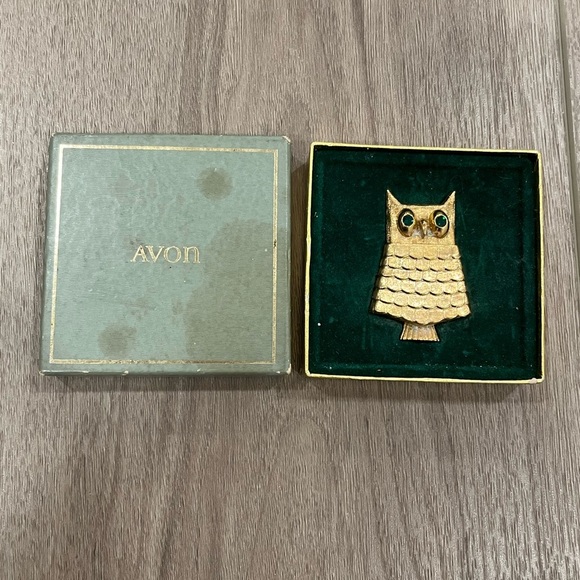 Avon | Jewelry | Vintage Avon Owl Solid Perfume Brooch Pin Hinged ...